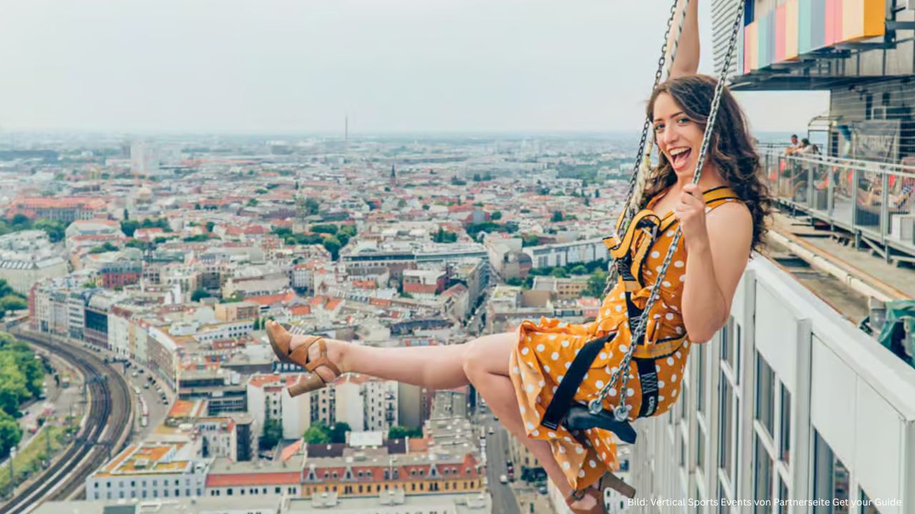 Book your rooftop swing in Berlin now